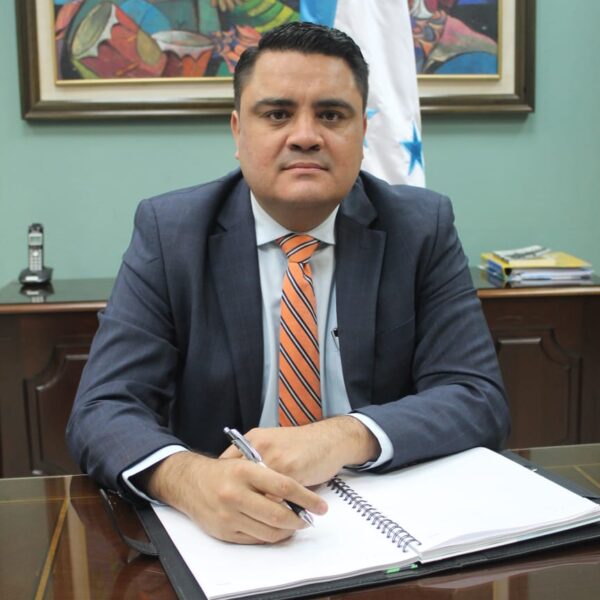 Roberto Ramirez Alvarenga - UR Partner platform